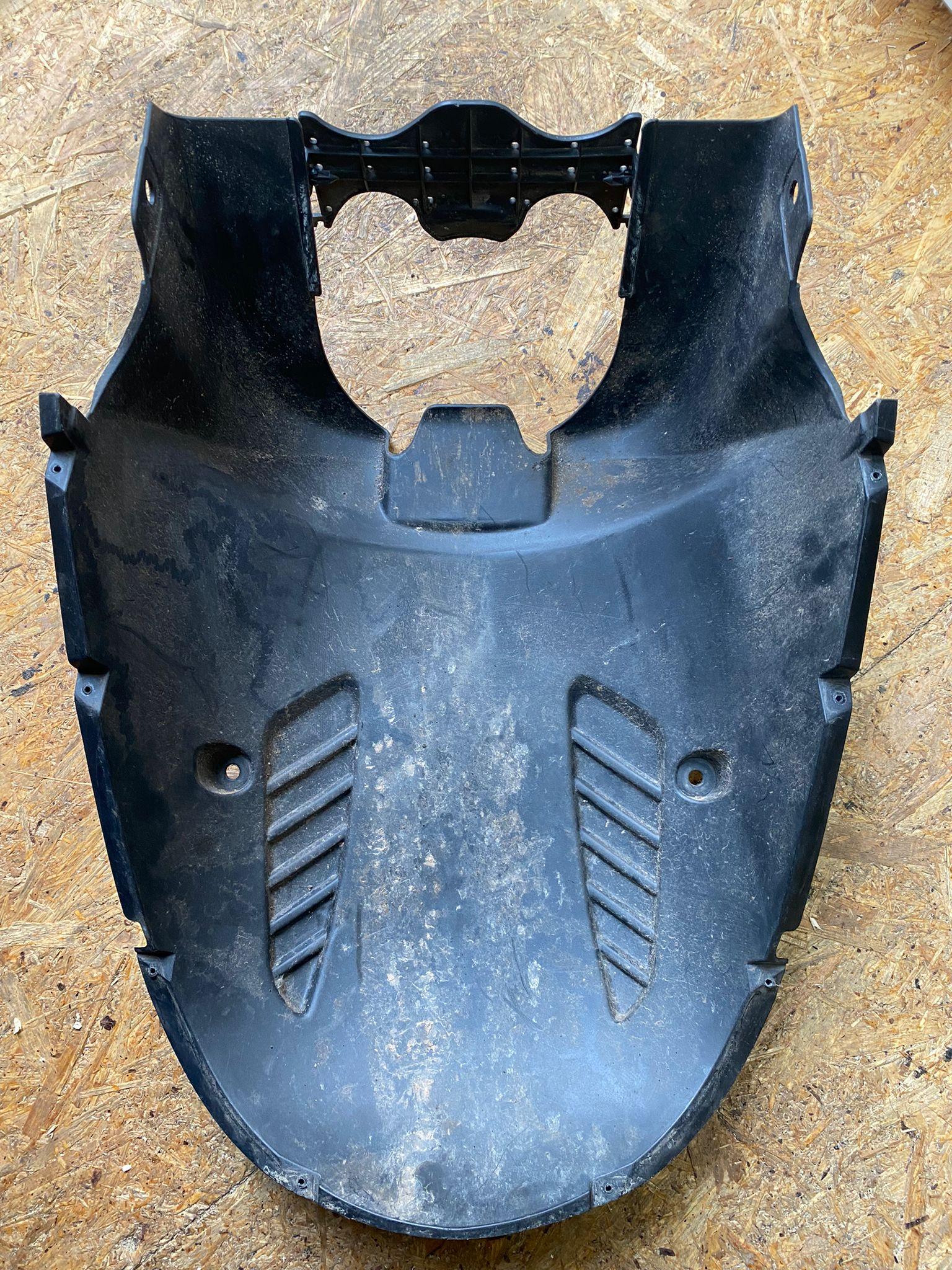 Kymco Super 8 50 Cowl under