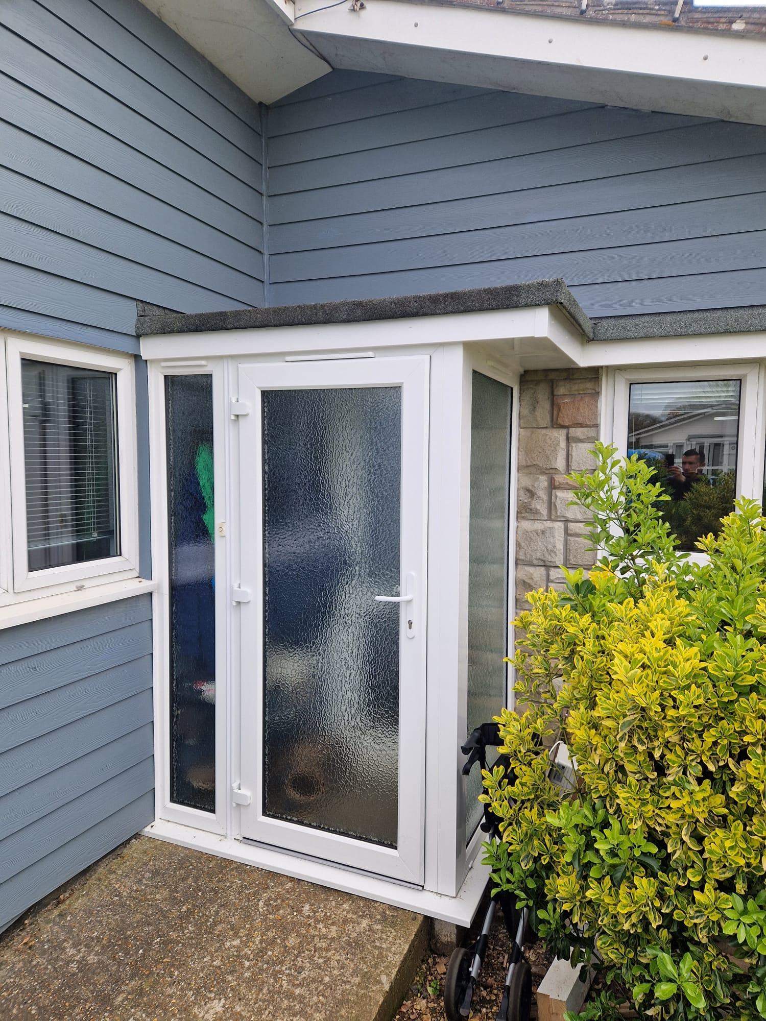 Home Page [www.isleofwightwindows.co.uk]